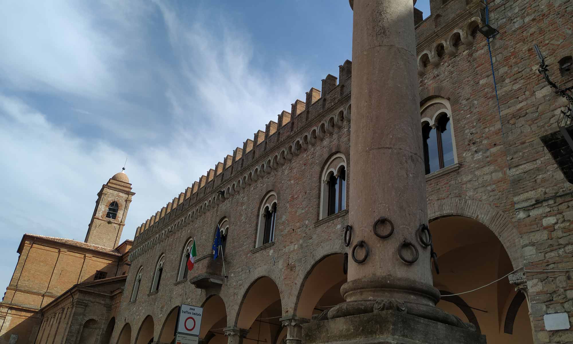 La Colonna delle Anella, Bertinoro: info utili e mappa - Romagna.net