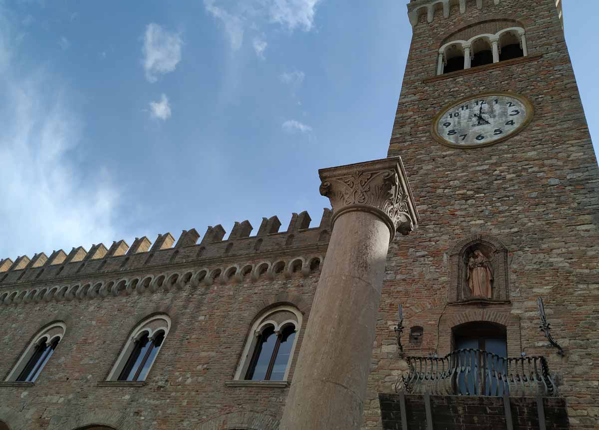 La Colonna delle Anella, Bertinoro: info utili e mappa - Romagna.net